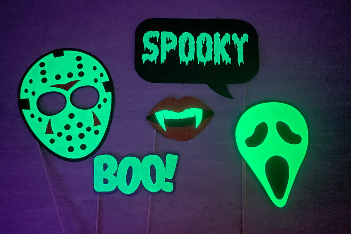 Halloween Photo Booth Props {Free Printable & SVG Cut File}